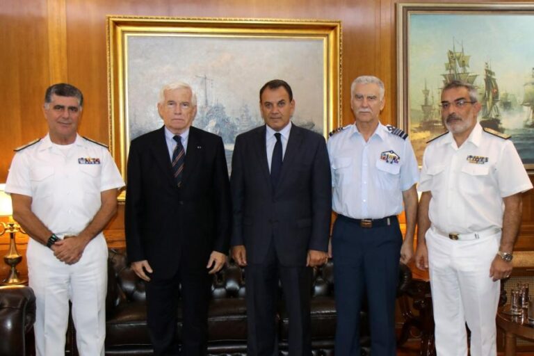 The murky waters of the Laskaridis shipping empire - R•U